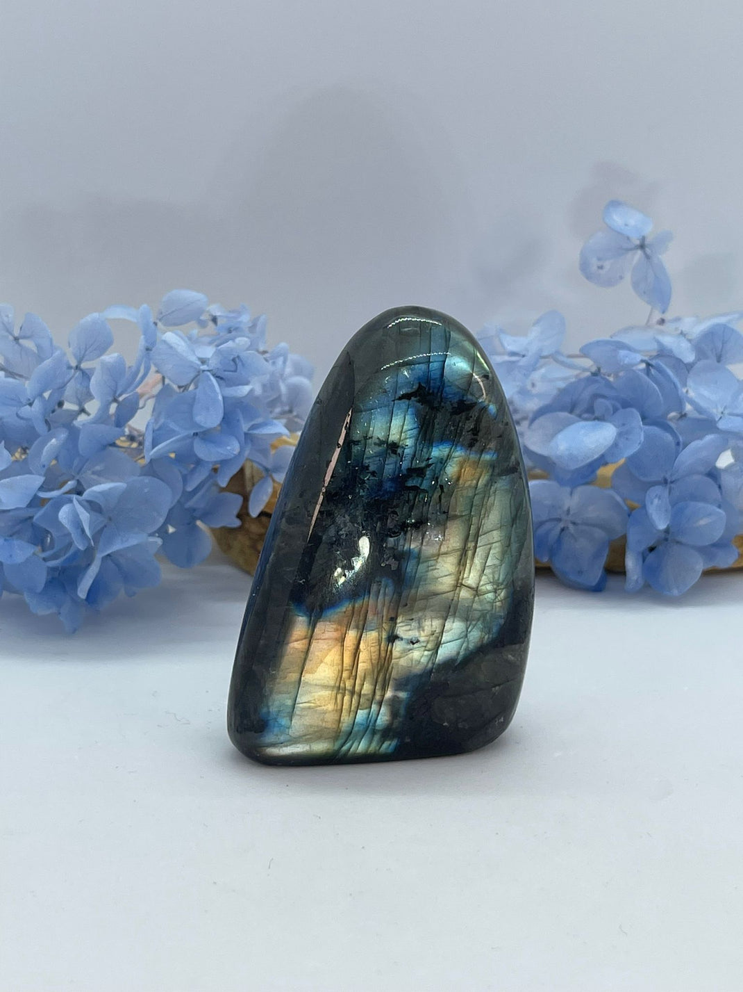 Extensive Range Of Crystal Freeforms - I Love Crystal Rays